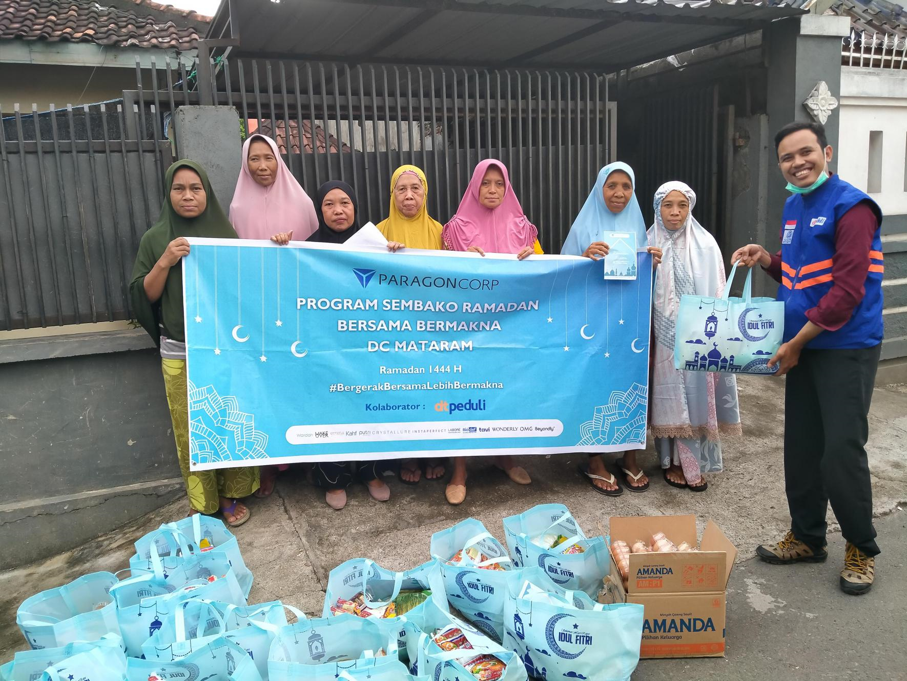 Sinergi Kemenangan, Paragon DC Mataram Gandeng DT Peduli NTB Salurkan ...
