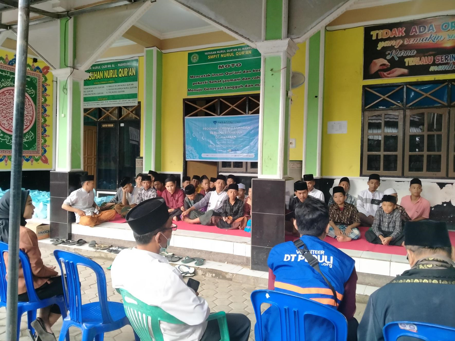 Sinergi Kemenangan, Paragon DC Mataram Gandeng DT Peduli NTB Salurkan ...