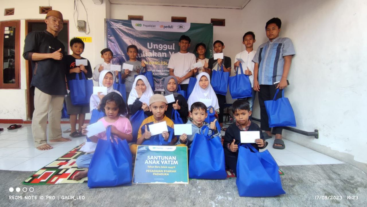 Pegadaian Syariah Padasuka dan DT Peduli Bahagiakan Yatim Duafa di ...