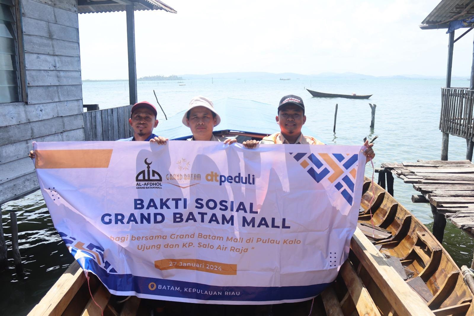 DT Peduli Kepulauan Riau dan Masjid Al Afdol Grand Batam Mall Bagikan ...