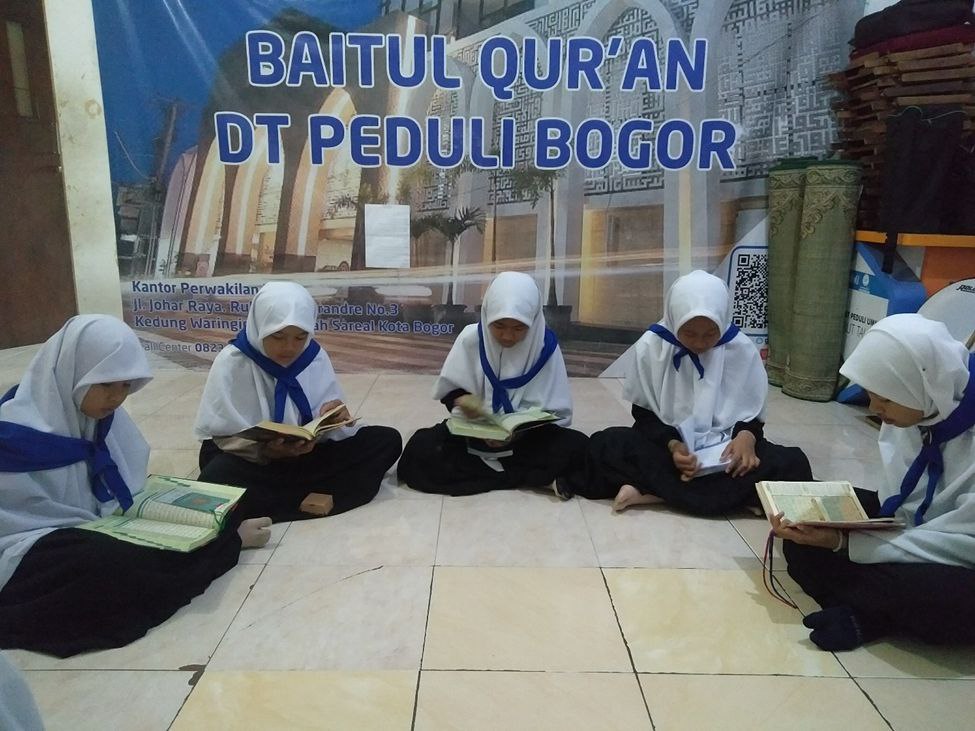 Cetak Generasi Cerdas Penghafal Qur'an, DT Peduli Bogor Beri Beasiswa Tahfidz Qur'an